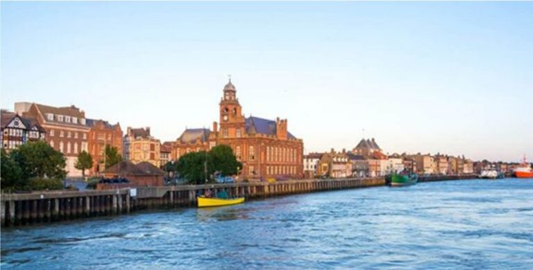 About – Aston Shaw